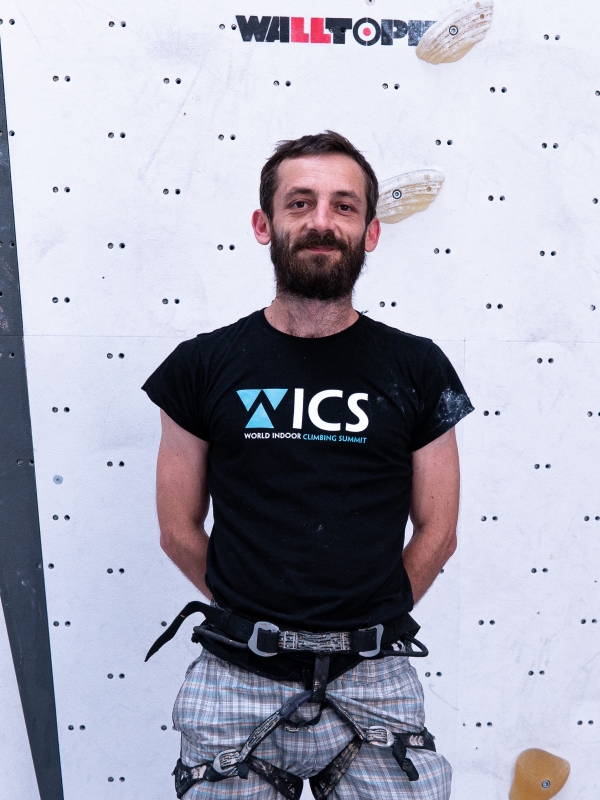 Walltopia's people from around the world - Mihai Muntean - Walltopia Careers